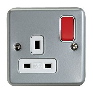 Metalclad Plus™ 13A Switchsockets | Honeywell